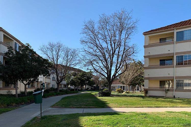 Somerset Apartments: A 55+ Community – Antioch, CA – SeniorHousingNet.com