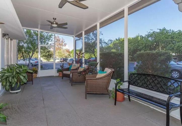Bay Pointe Tower – South Pasadena, FL – SeniorHousingNet.com